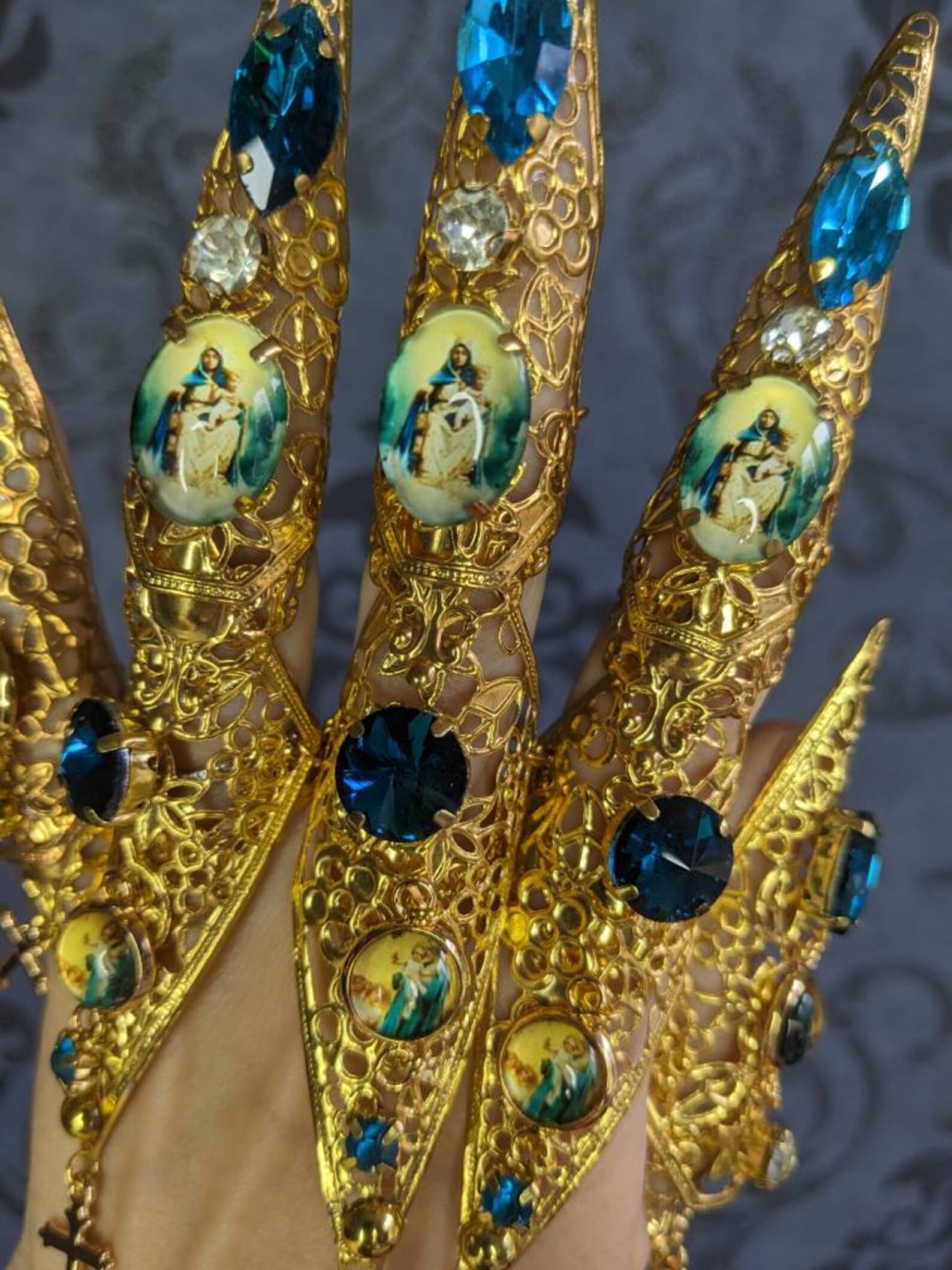 One Hand (hand Armor Jewel) and 5 Articulated Full Finger Armor Rings ...