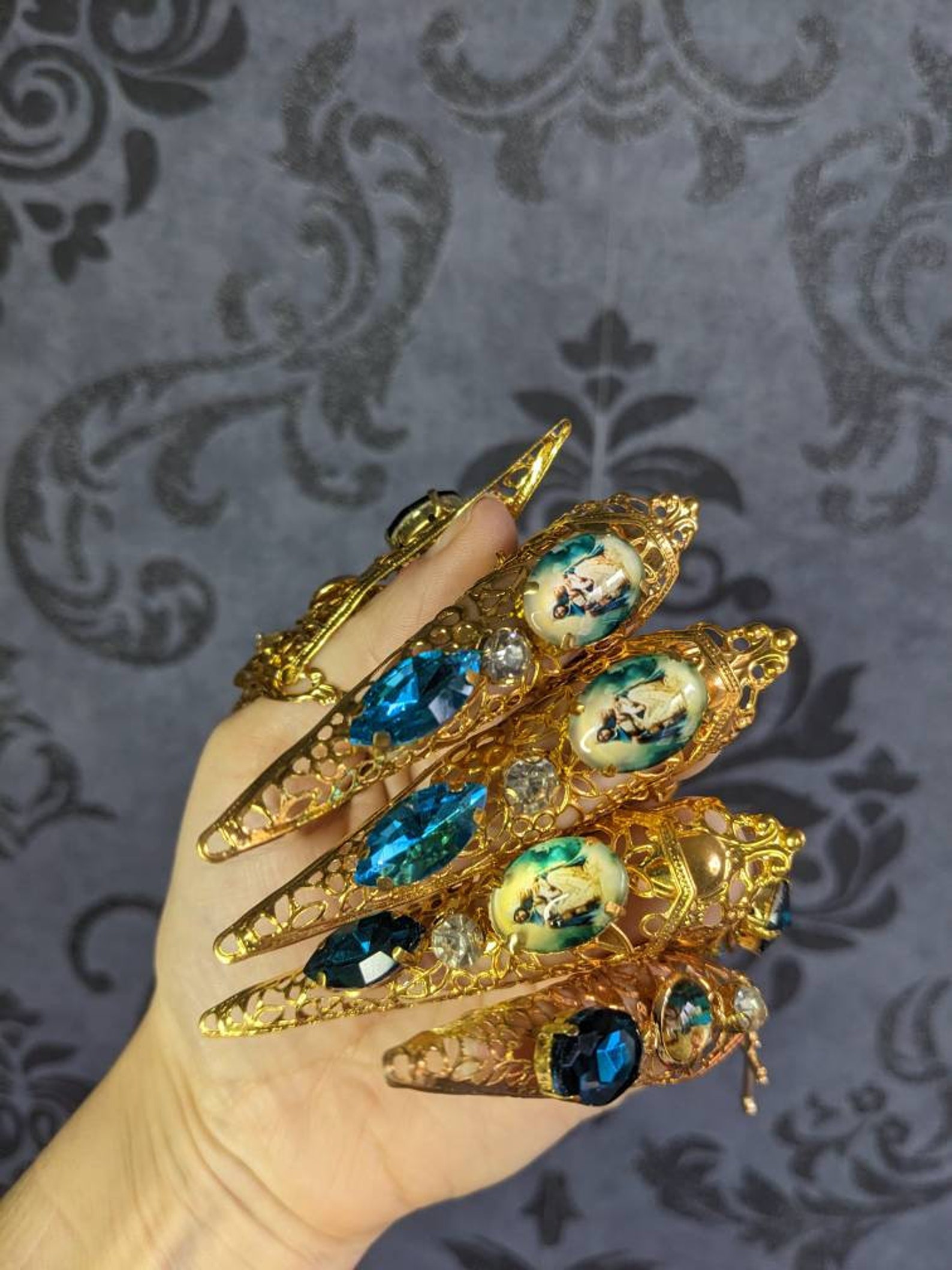 One Hand (hand Armor Jewel) and 5 Articulated Full Finger Armor Rings ...