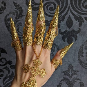 Arm Jewel, Hand Armor Chain and Fully Articulated Armor Fingers, Gold ...