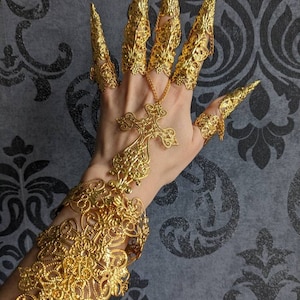 Arm Jewel, Hand Armor Chain and Fully Articulated Armor Fingers, Gold ...