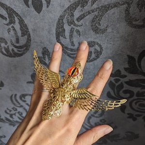 Biblically Accurate Angel: Winged Eye Finger Armor Ring Gold, Angel ...