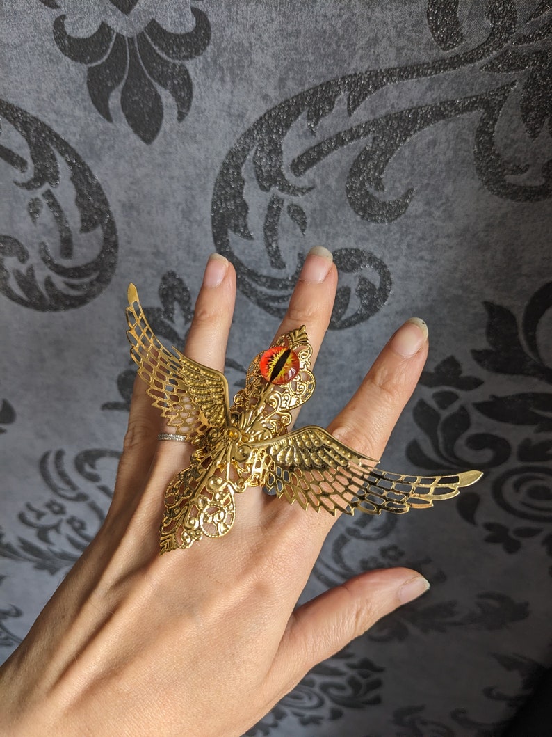 Biblically Accurate Angel: Winged Eye Finger Armor Ring Gold, Angel ...