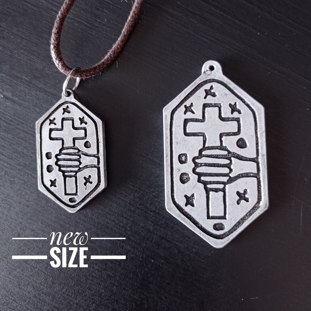 Charmed Prop Replica Piper's Protection Necklace - Etsy