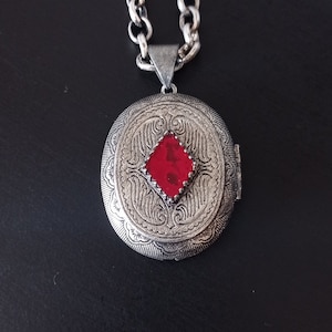 Charmed Prop Replica Melinda Warren's Locket - Etsy