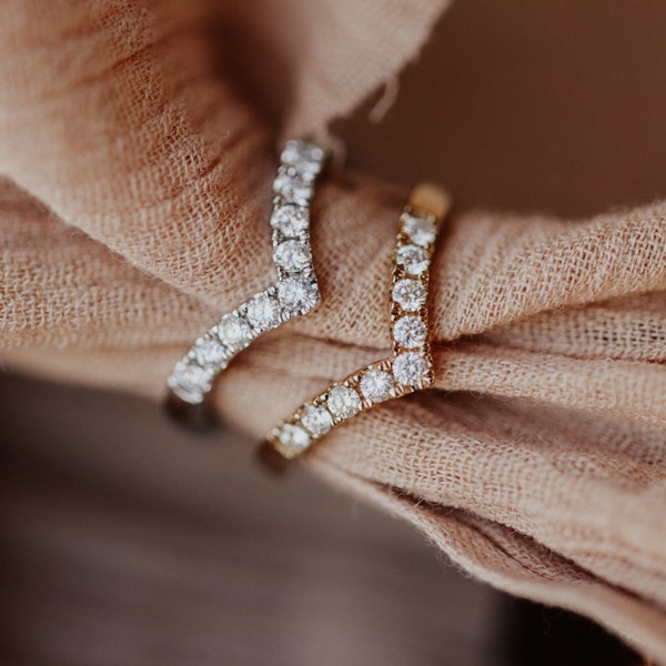 Chevron Wedding Band - Etsy