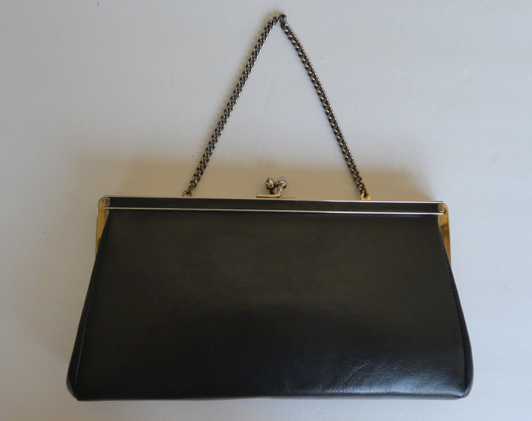 Vintage 1960s Black Pocketbook With Gold Chain - Etsy Denmark