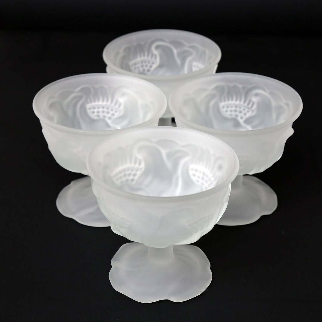 Vintage Floral Frosted Wine Glasses, Set of 4 Champagne Glasses - Etsy