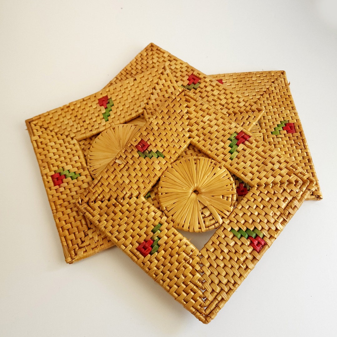 Vintage Woven Straw/rattan Trivets, Set of 4 - Etsy