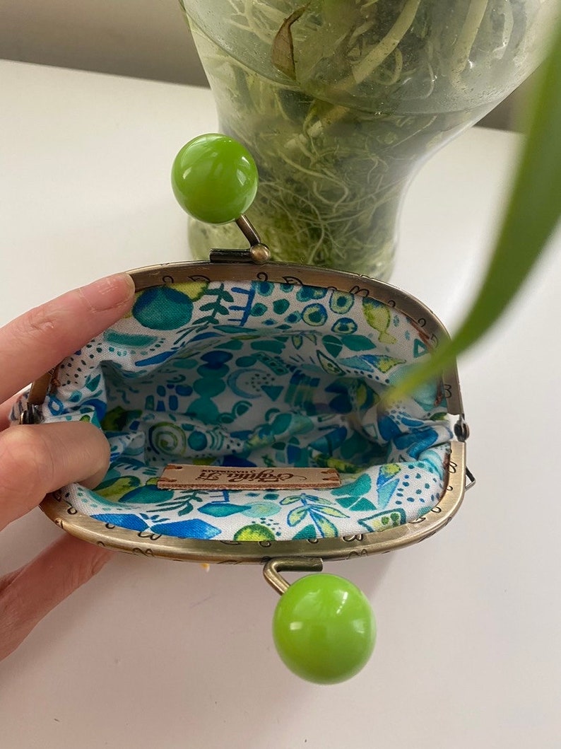 Black Japanese Flower Fabrickiss Lock Clasp Pouch/ Purse Kiss Lock ...