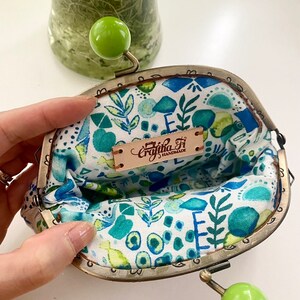 Black Japanese Flower Fabrickiss Lock Clasp Pouch/ Purse Kiss Lock ...