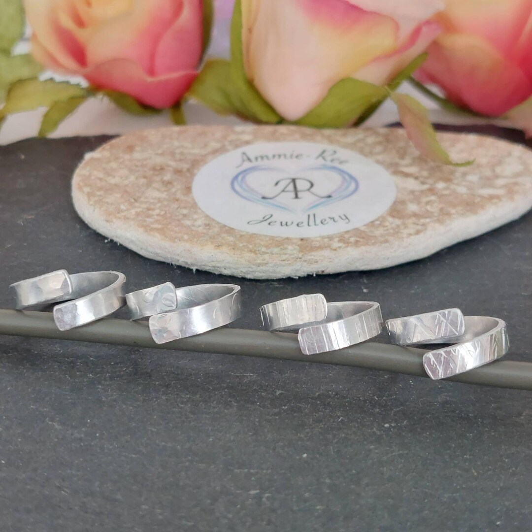 Hammered Double Toe Ring: Assorted Pattern Adjustable Silver Tone ...