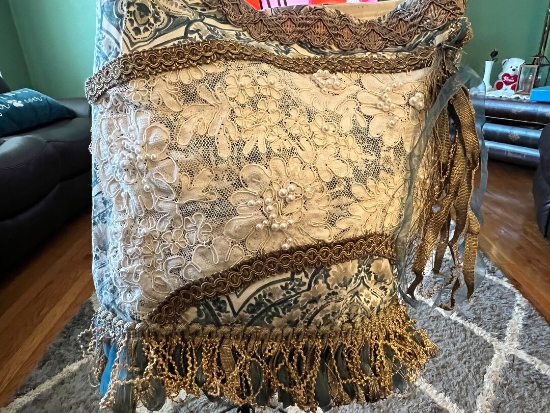 Victorian Shabby Chic Lace Purse. Crocheted Trim Green Shoulder Bag - Etsy