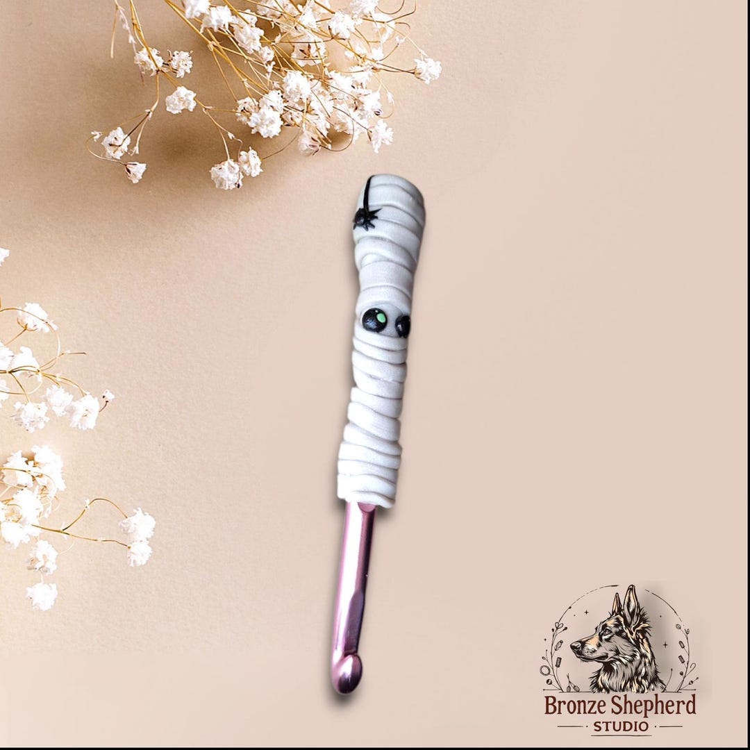Polymer Clay Mummy With Spider Crochet Hook / Halloween Holiday Crochet ...