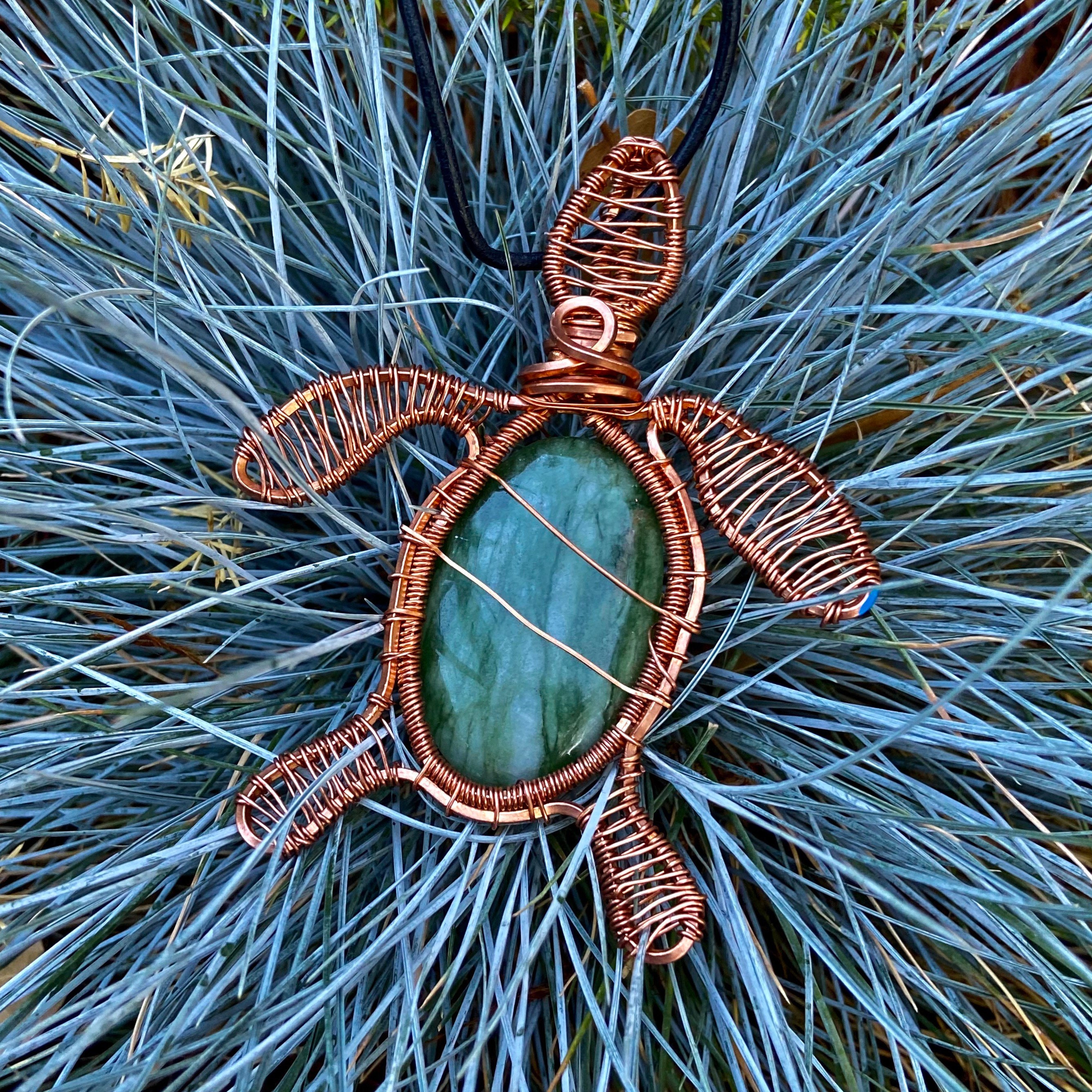 Serpentine sea turtle wire wrapped pendant necklace | Etsy