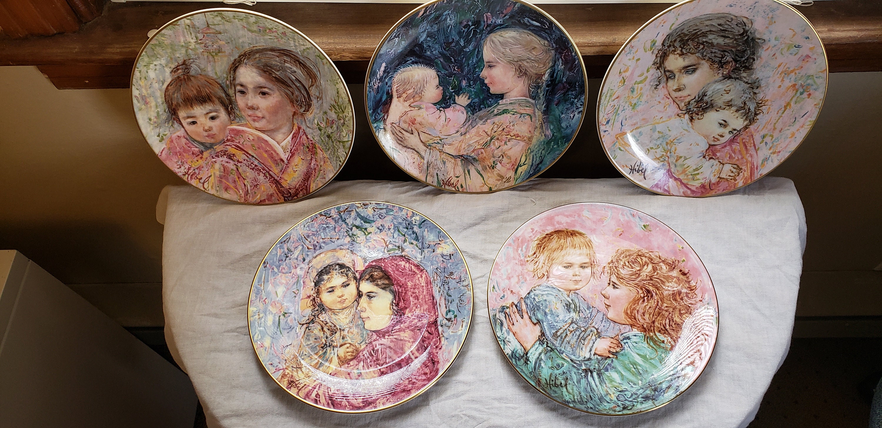 5 Edna Hibel Collector Plates Mother and Child - Etsy