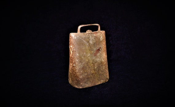 Rustic Rusty Cow Bell Original Clapper Heavy Patina Heavy - Etsy