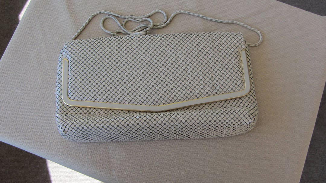 Pelle Italia Purse, Cream Metal Mesh W/shoulder Strap, Clutch ...