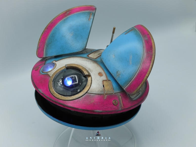 LOLA Kenobi Bug Droid Animatronic Star Wars Custom Weathered or Painted ...