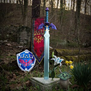Zelda Master Sword V3 Life Size Metal Replica, Breath of the Wild ...