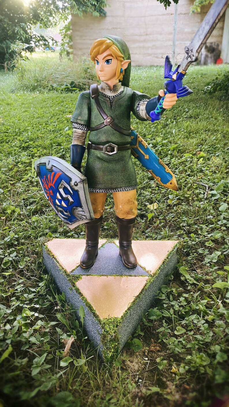 Link MASSIVE Replica Figure Statue From Zelda - Etsy