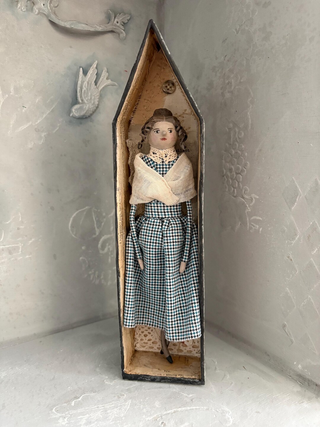 Anne Brontë Paper Mache Artist Doll in Handmade Presentation Box - Etsy UK