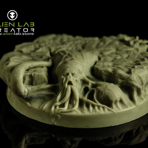 Alien Lab Miniatures - Etsy