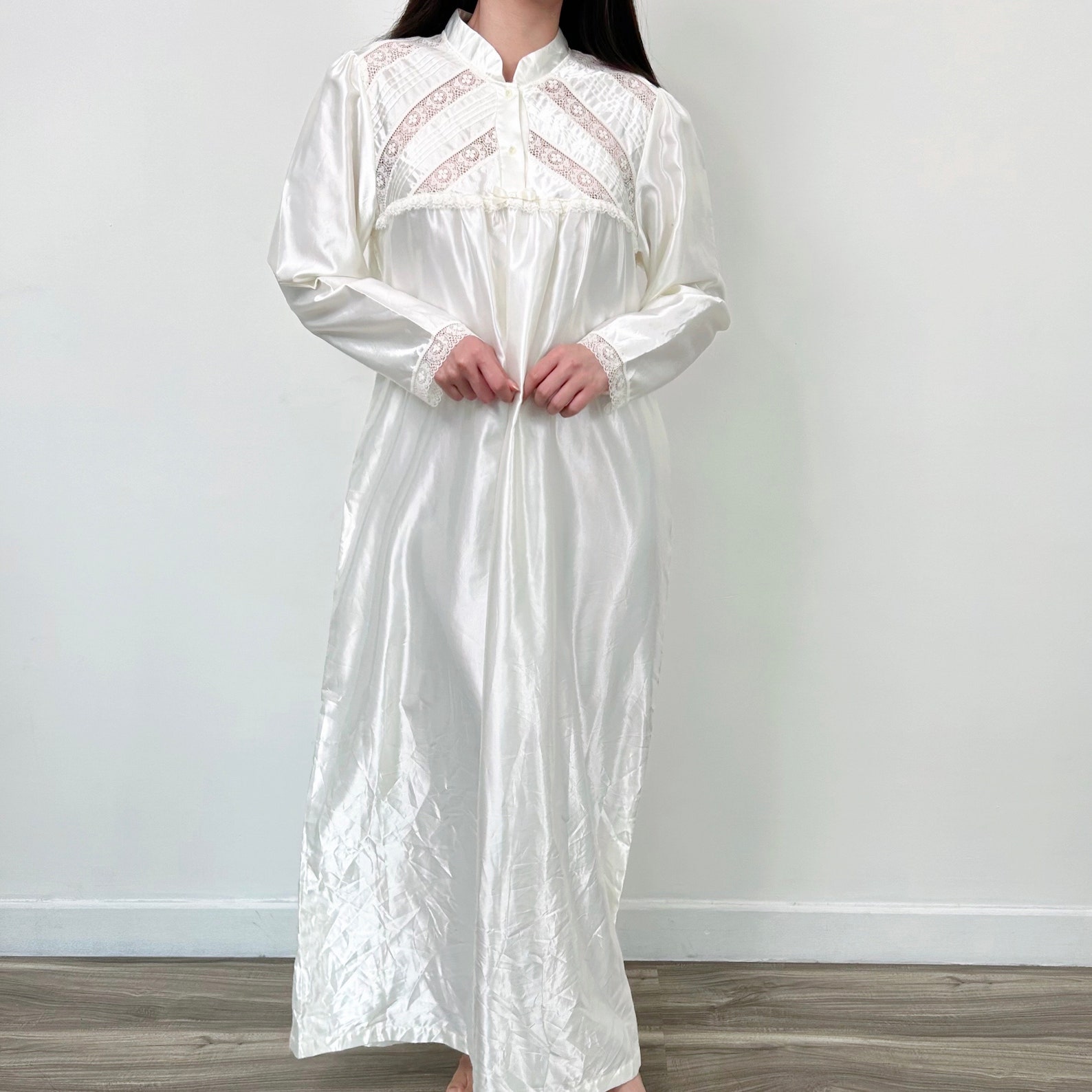Sz M Vintage ‘babizon’ Ivory White Cotton Negligee Long Sleeve Dress ...