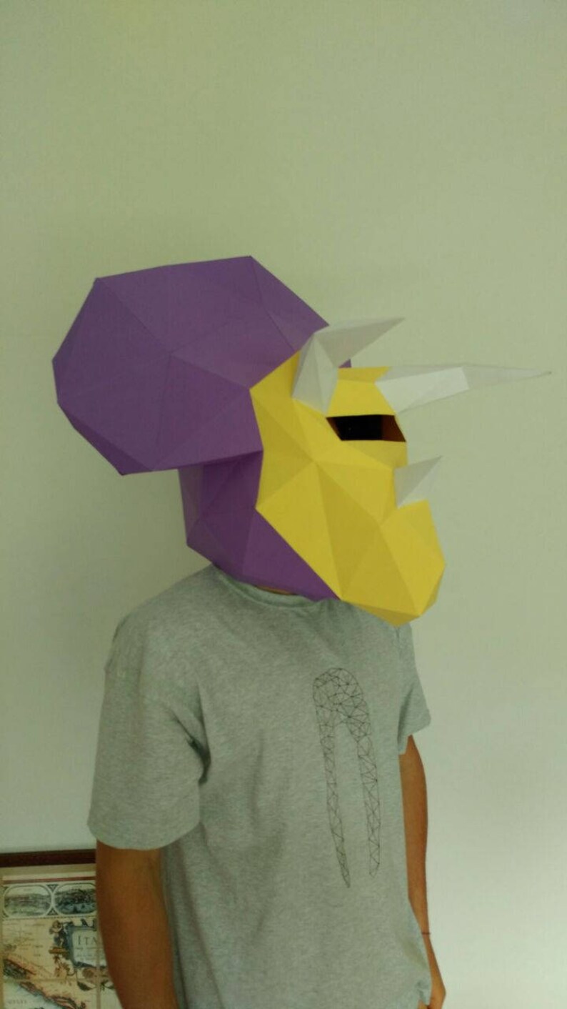 Triceratops Mask Papercraft Dinosaur, Make Your Own Polygon Mask, Low ...