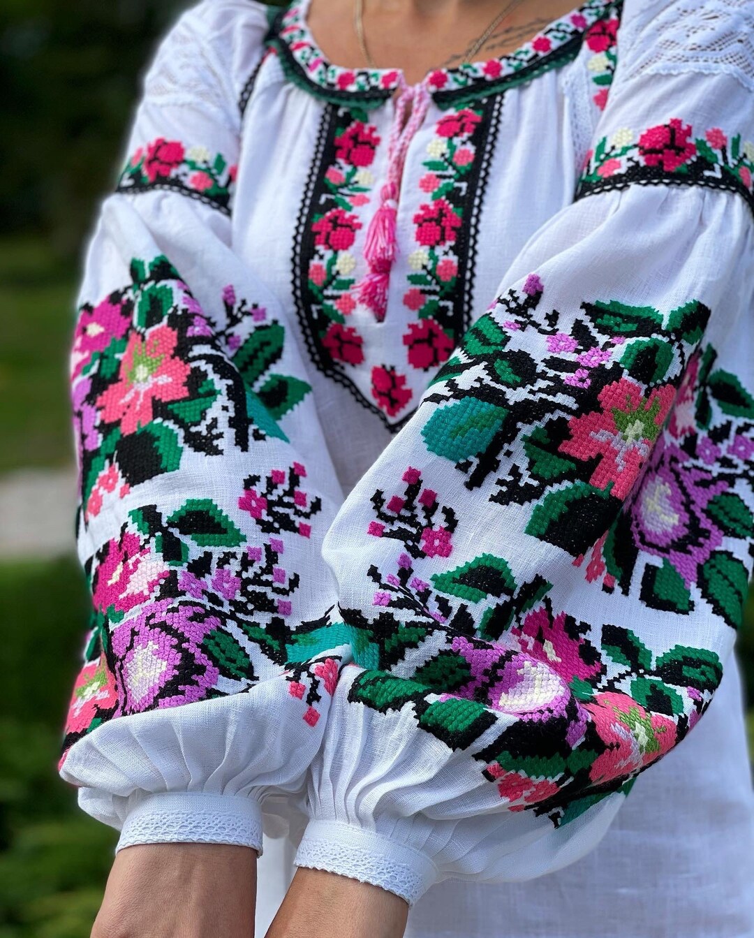 HANDMADE EMBROIDERY / Boho Style White Ukrainian Embroidered Folk Women ...