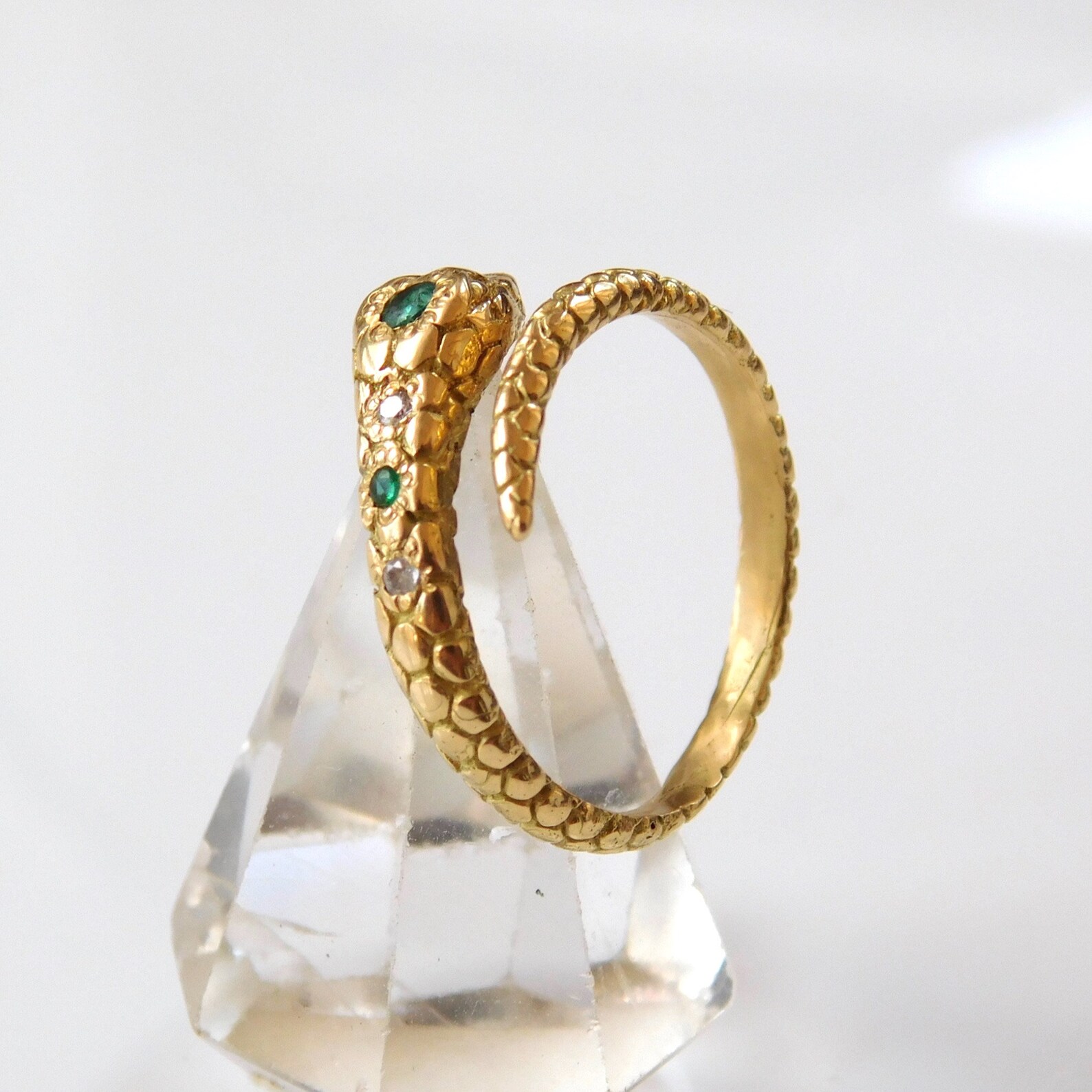 18k Solid Gold Snake Ring With Emeralds and Diamonds Gold - Etsy