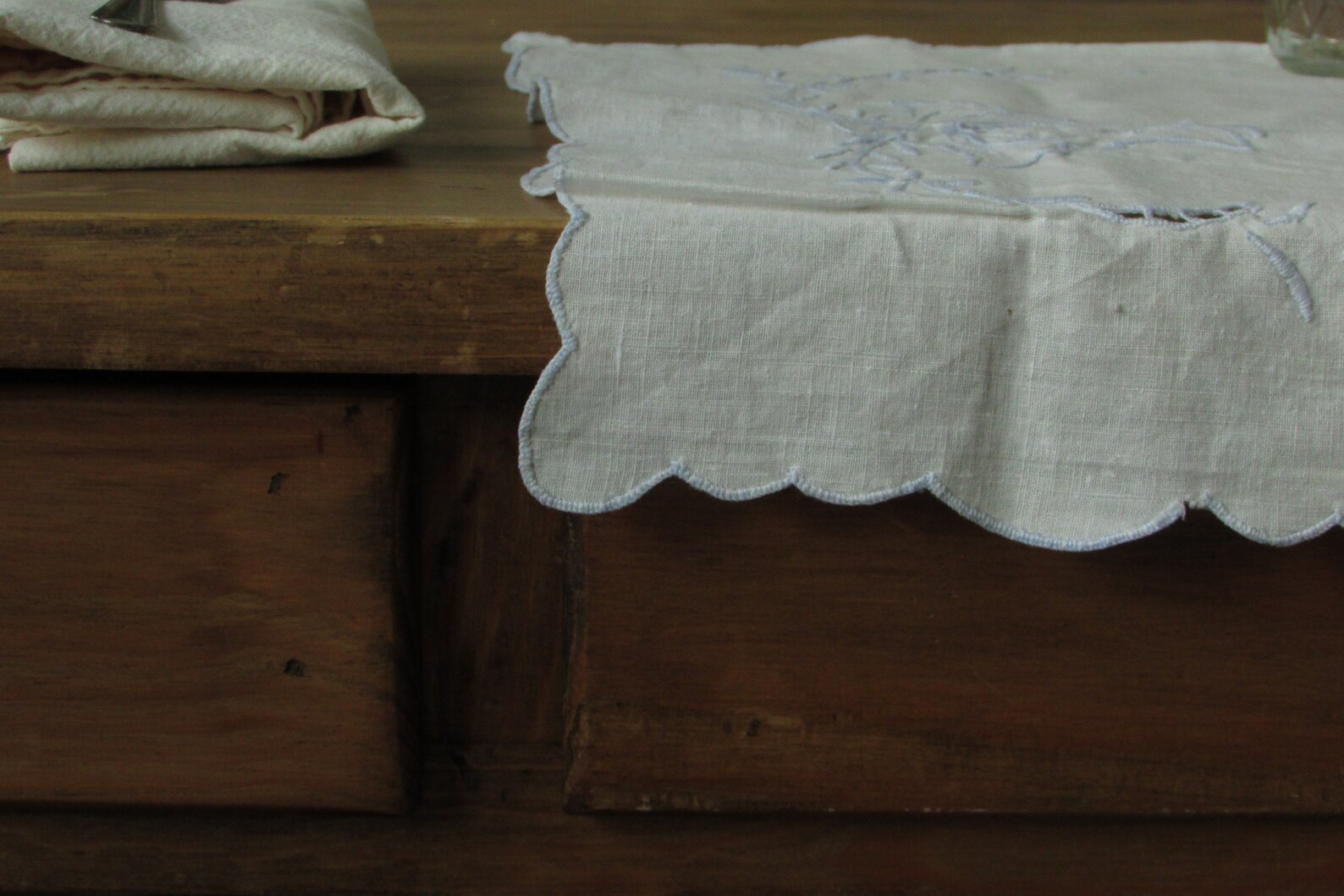 Vintage Cut Work Embroidery Table Runner / Vintage Linen - Etsy