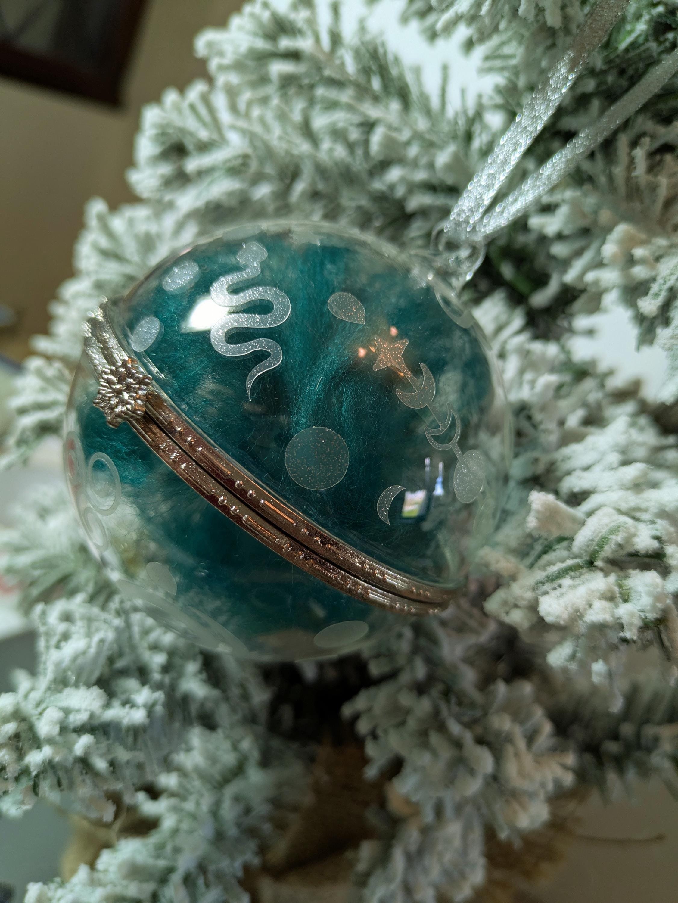 Hogwarts House Inspired Remembrall - With Serpent Logo and Slytherin ...