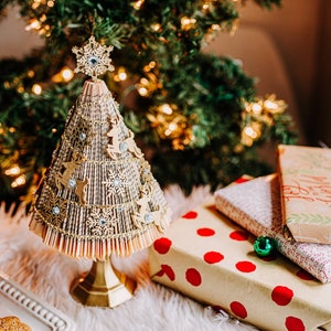 Repurposed Book Christmas Tree - Deer and Snowflakes - Silver and Gold ...