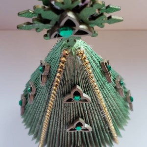 Repurposed Book Christmas Tree - Custom Color, Book Tree, Christmas ...