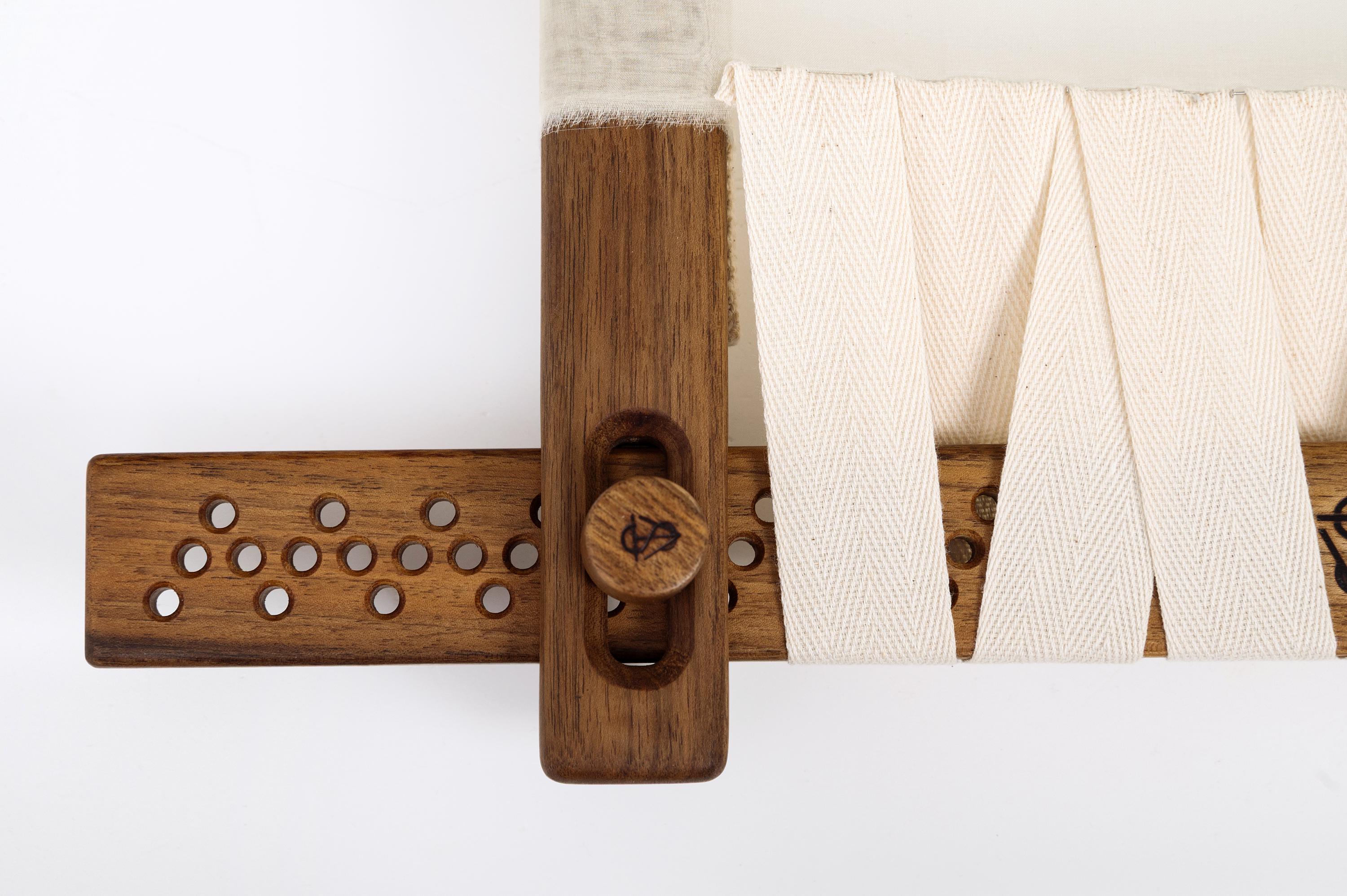 Professional Walnut Wood Embroidery Frame 70x50cm Adjustable Tension - Etsy
