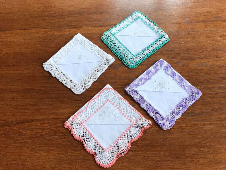 Set of 4 Small White Handkerchiefs With Lace and Embroidery ...