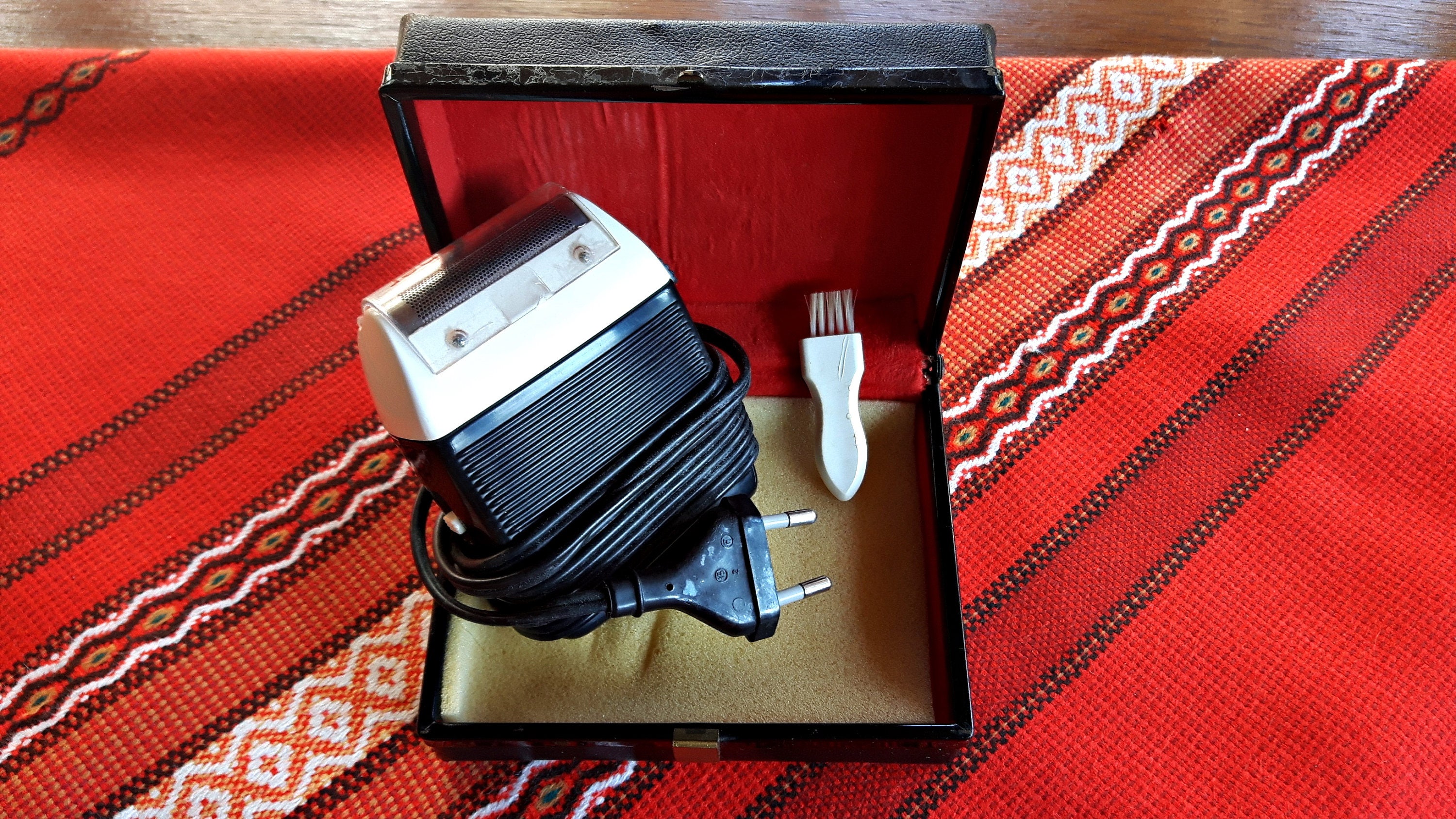 Retro Vintage Electric Shaver. Gdr-german - Etsy UK