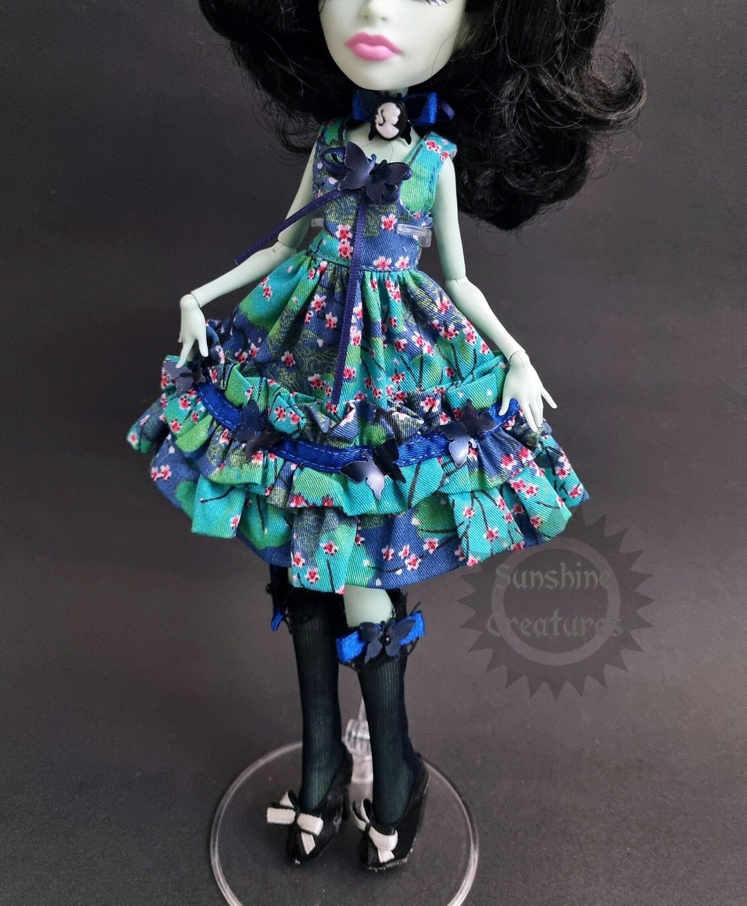 Green Sleeveless Dress With Sakura Print and Accessories: Socks, Neck ...