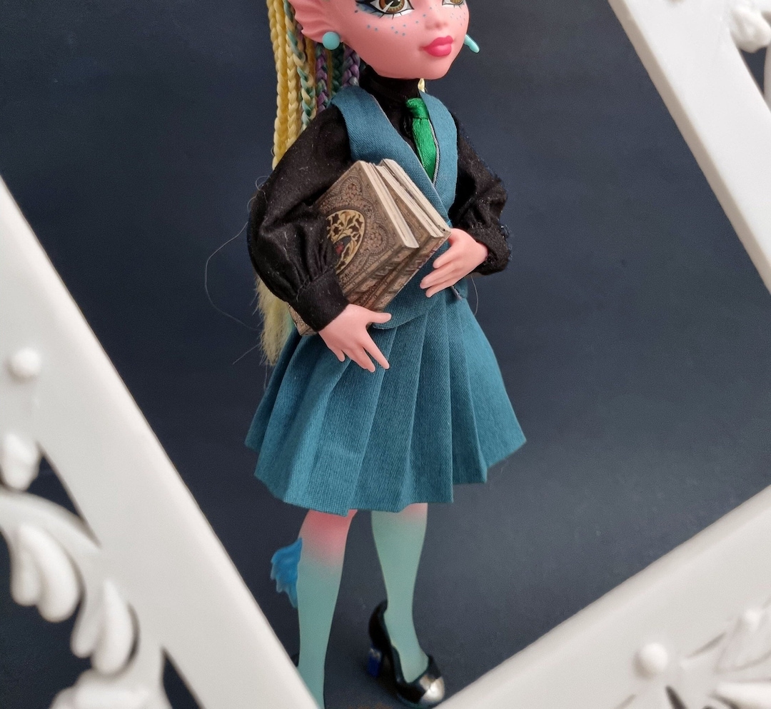 Green Snake Magic School Outfit: Blouse, Pleated Skirt, Vest, Tie ...