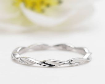 Twisted wedding band | Etsy
