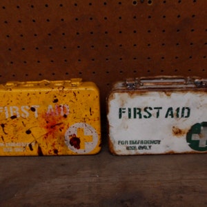 Fallout 4 Chem Box Metal First Aid Kit - Etsy