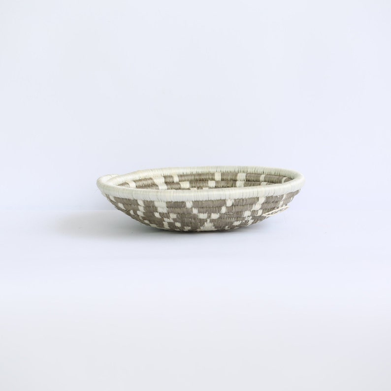 Lalao African Wall Basket Rwanda baskets African Woven | Etsy