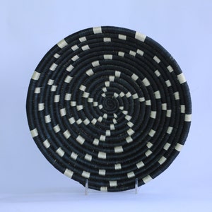 Khiry African Wall Basket, Rwanda Baskets, African Woven Basket. Black ...