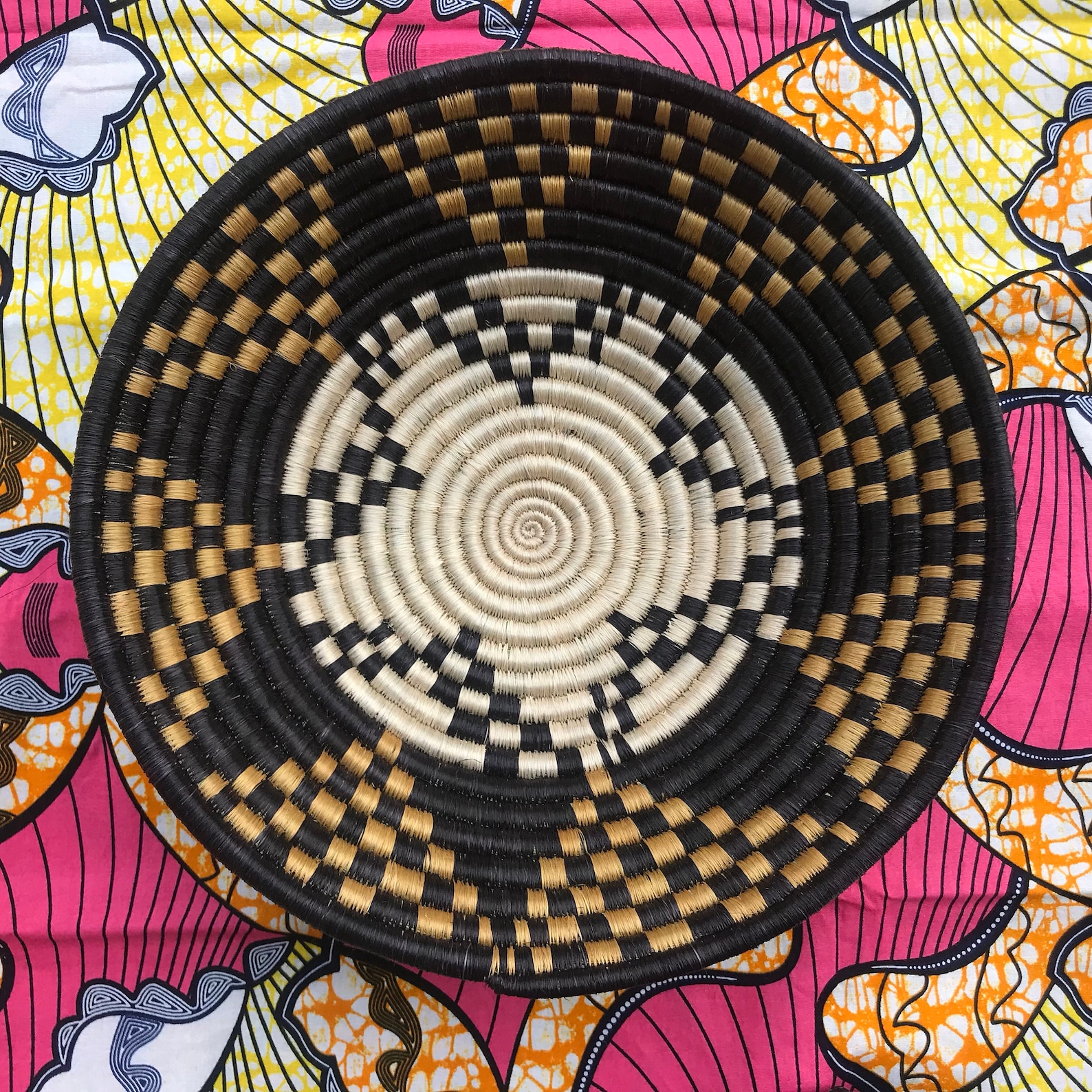 12" Rwanda Basket: Handwoven Sisal & Sweetgrass Bowl, African Decor - Etsy