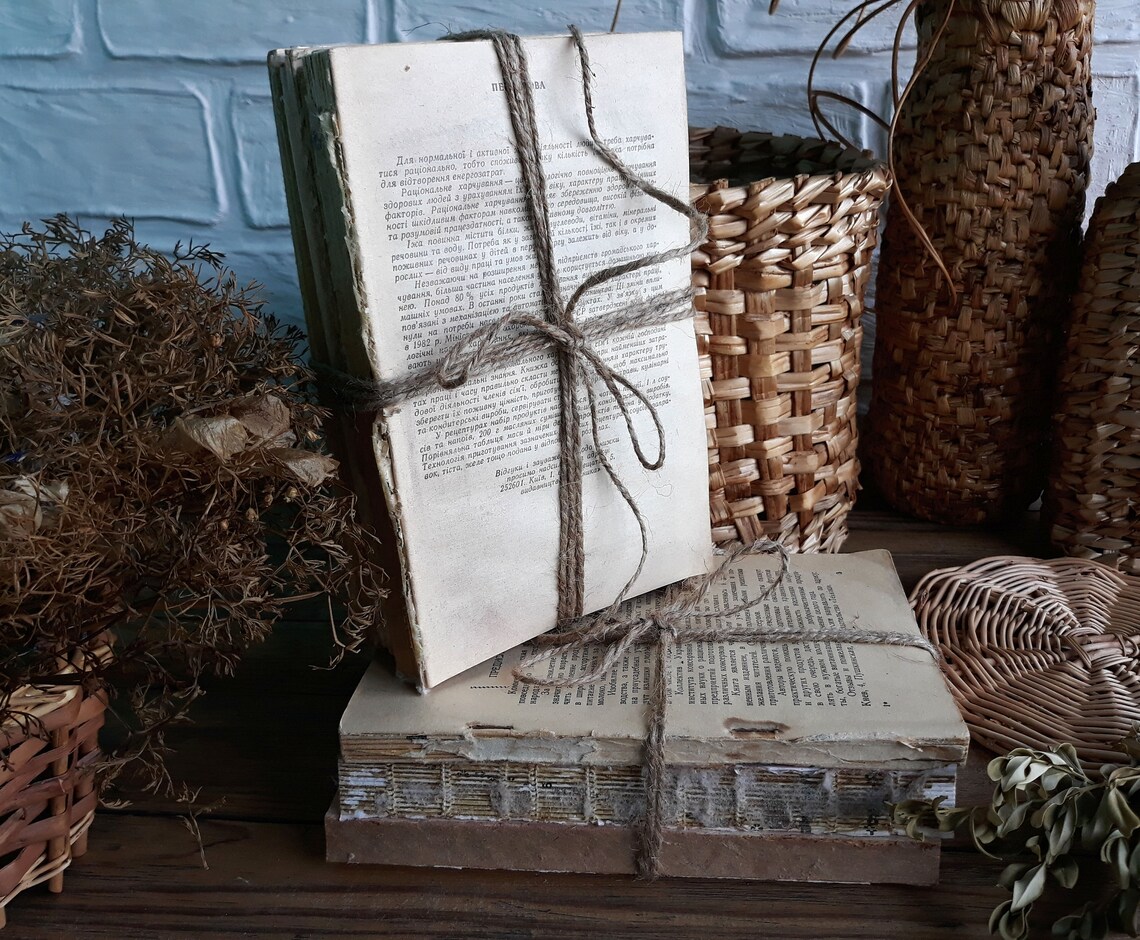 Vintage Old Books Bundle Altered Books Upcycled Vintage - Etsy