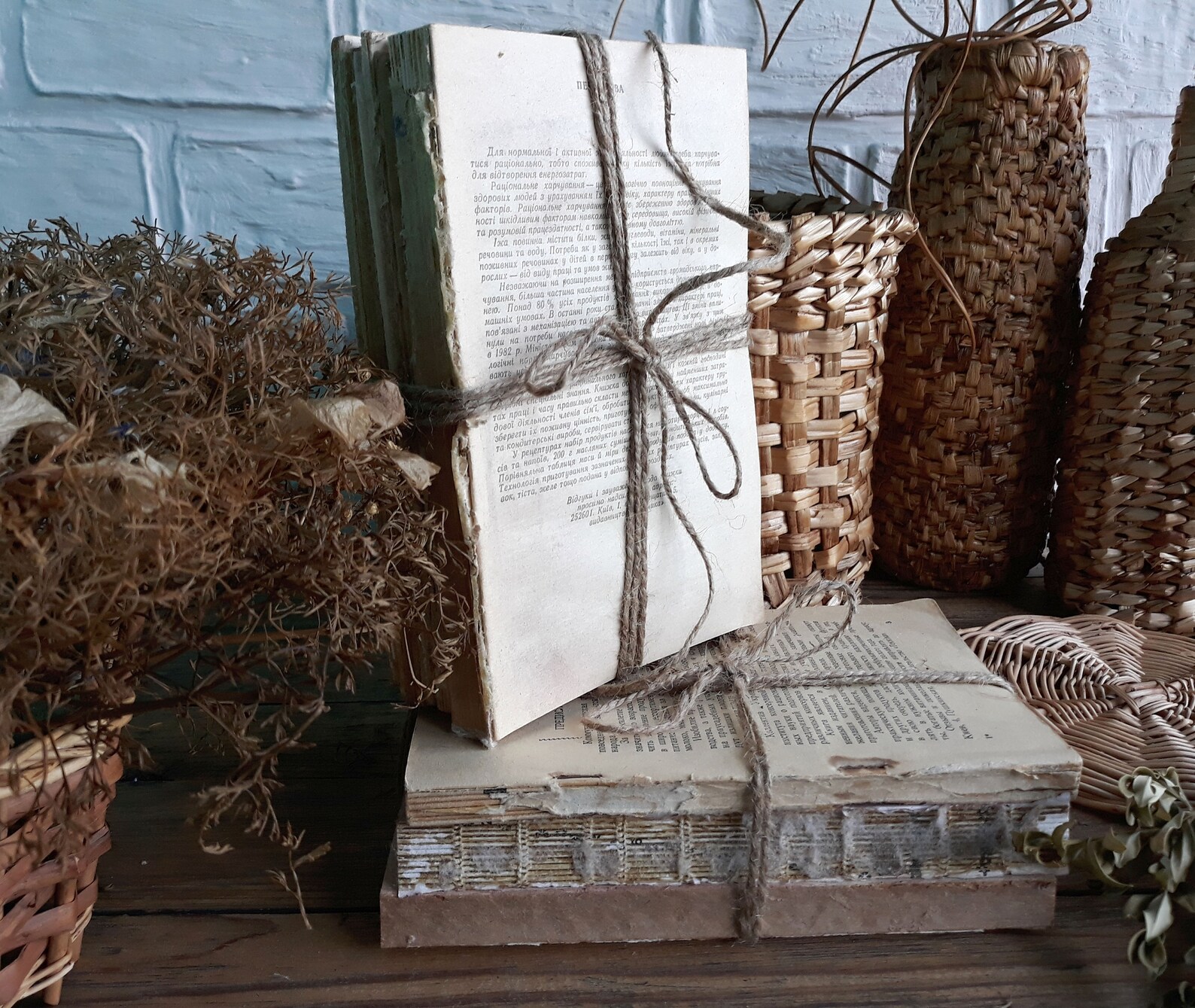 Vintage Old Books Bundle Altered Books Upcycled Vintage - Etsy