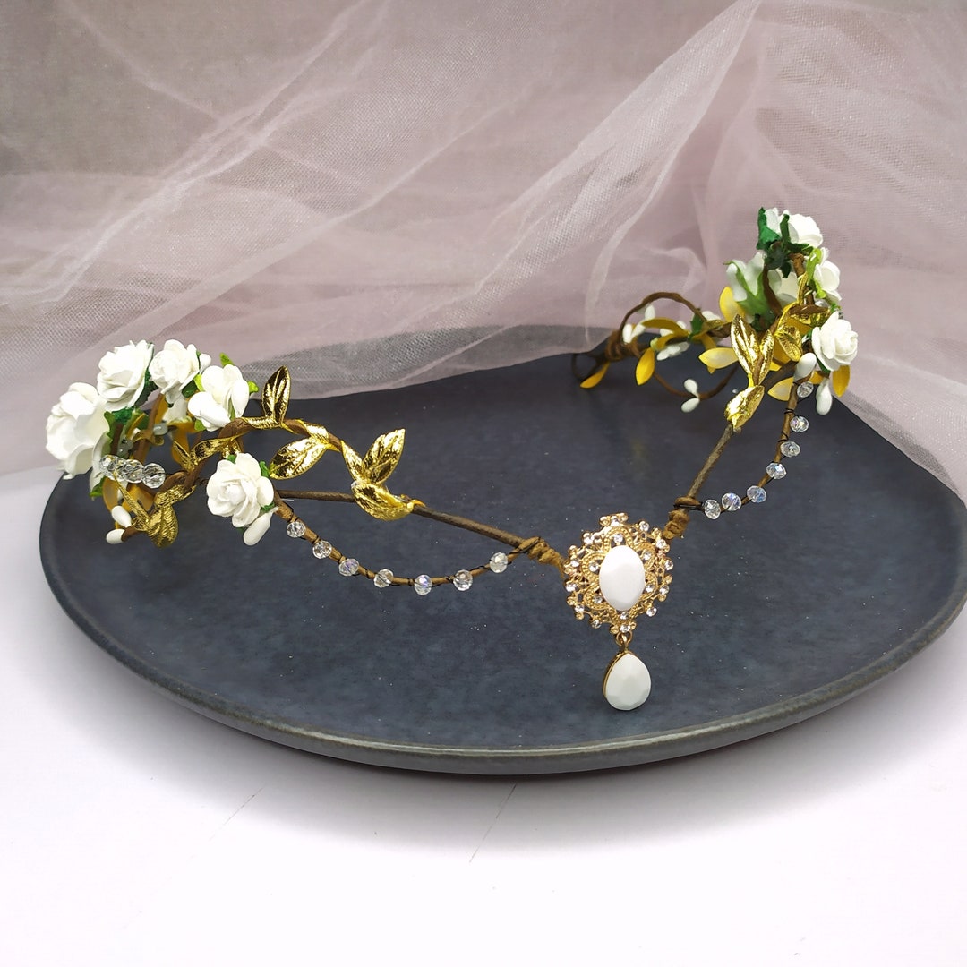 Elven Fairy Crown With White Flowers and Gold Leaves Elven Flower Crown ...