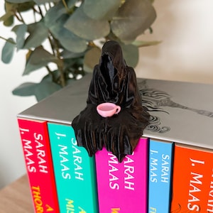 3D Printed Suriel Figurine, Suriel Tea Figurine Bookshelf Decor, ACOTAR ...