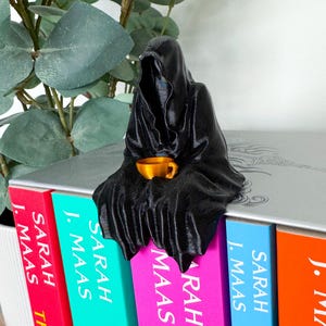 3D Printed Suriel Figurine, Suriel Tea Figurine Bookshelf Decor, ACOTAR ...