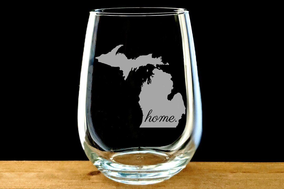 Michigan Engraved Wine Glass - Etsy